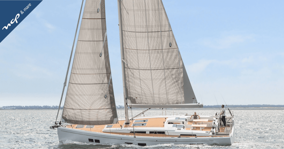 Multihull catamaran vs. monohull sailboat. Which suits you better?